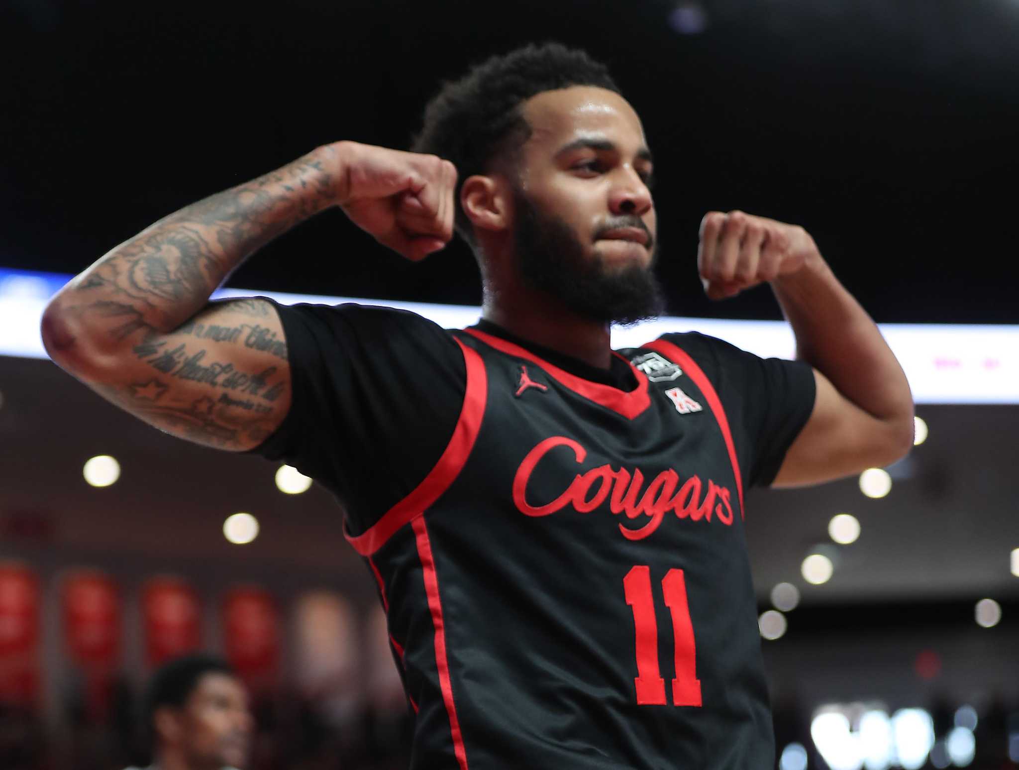 Next victory gives UH a first in program history