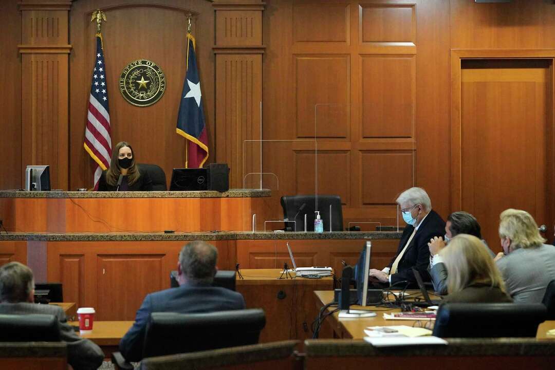 Harris County district courts need judges who can speed things along