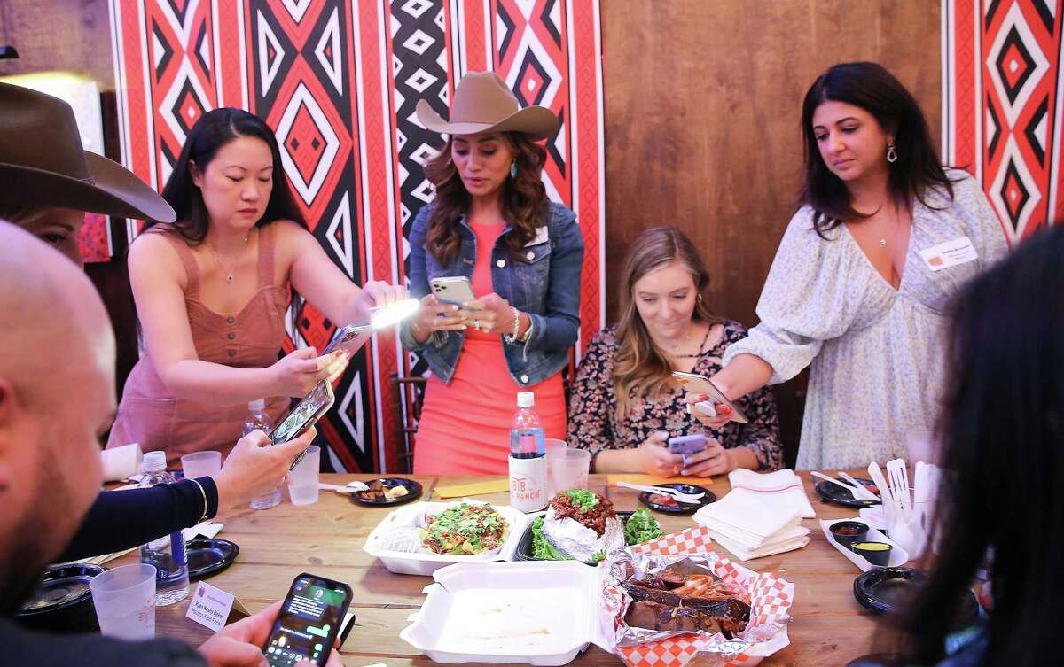 Gold Buckle Foodie Awards crowns best carnival food at RodeoHouston