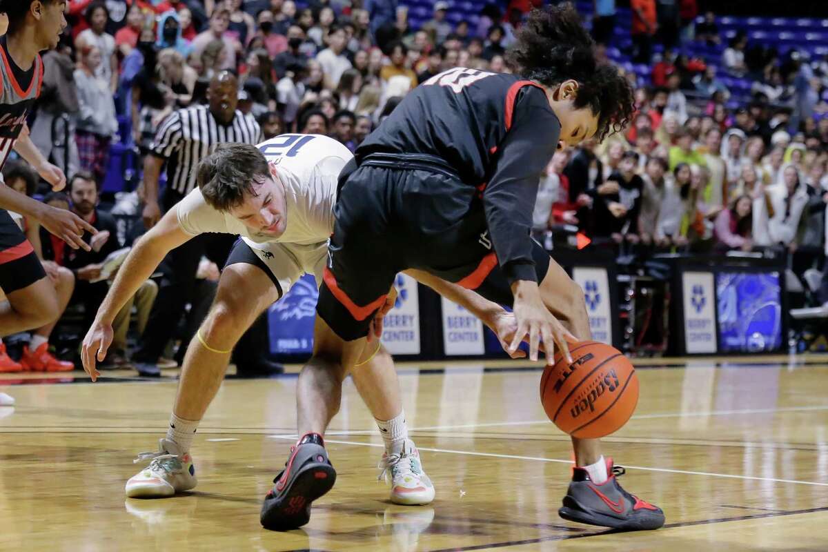 Boys basketball: Houston area regional quarterfinals scores, notes