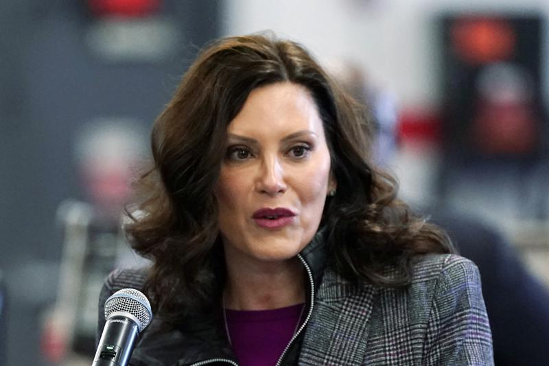 Gov. Whitmer signs bill letting part-time workers keep pandemic ...
