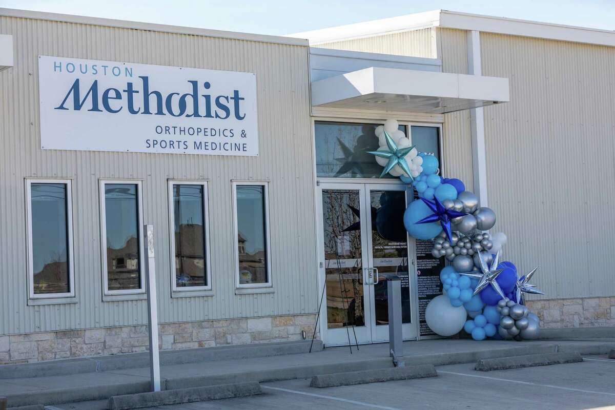 Houston Methodist Willowbrook opens new sports medicine clinic in Spring