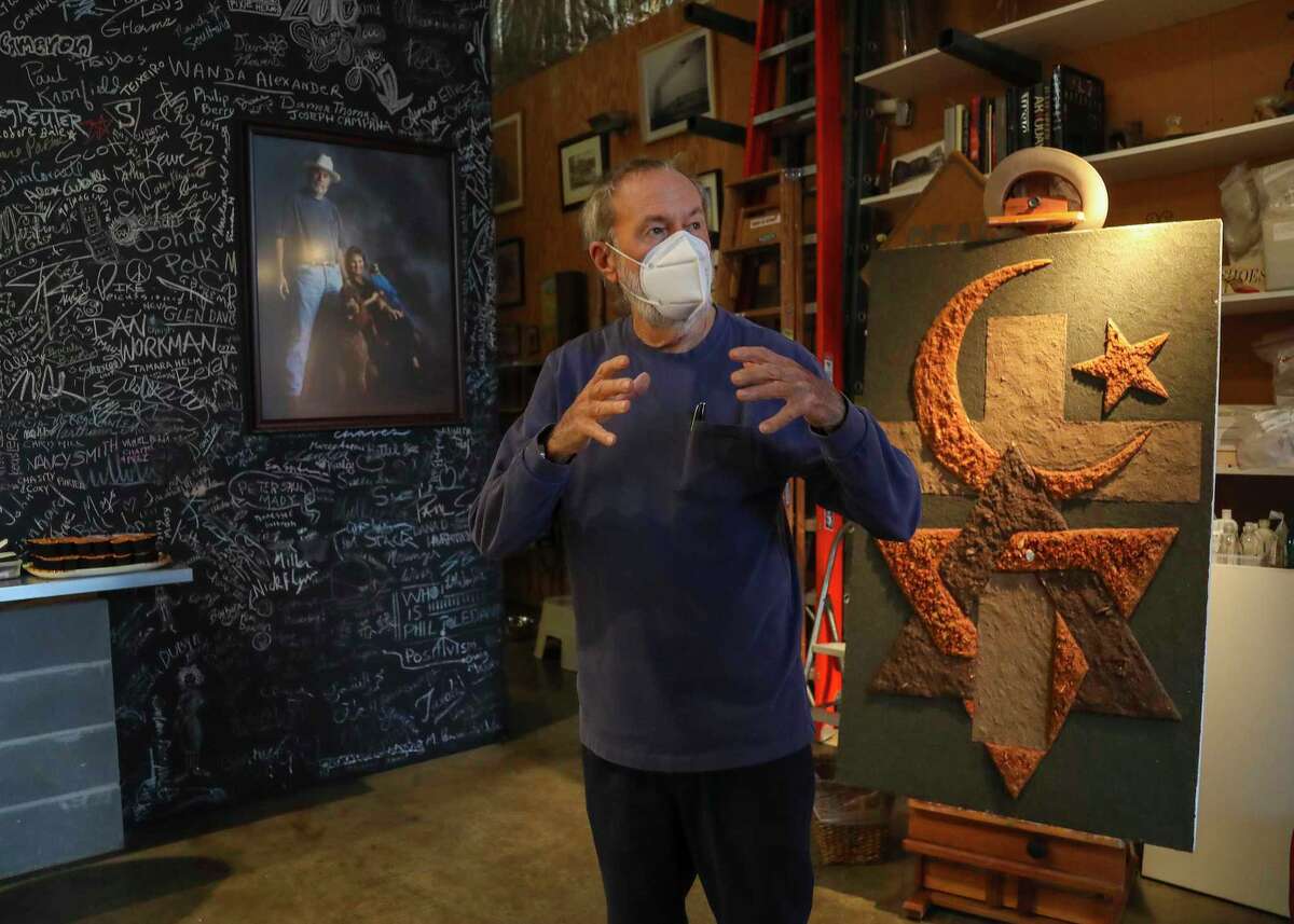 Houston artist Wayne Gilbert, whose work asked big questions, dies