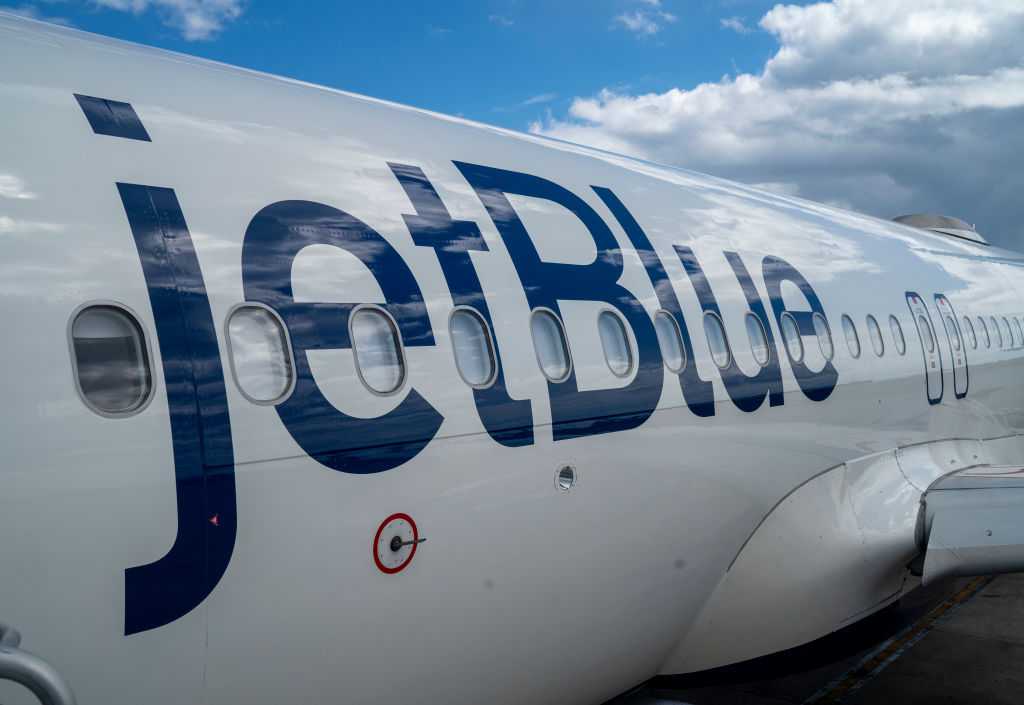 JetBlue pilot suspected of showing up to work intoxicated was removed ...