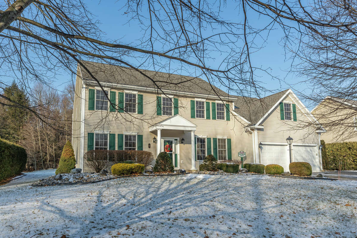 House of the Week: Colonial in Guilderland