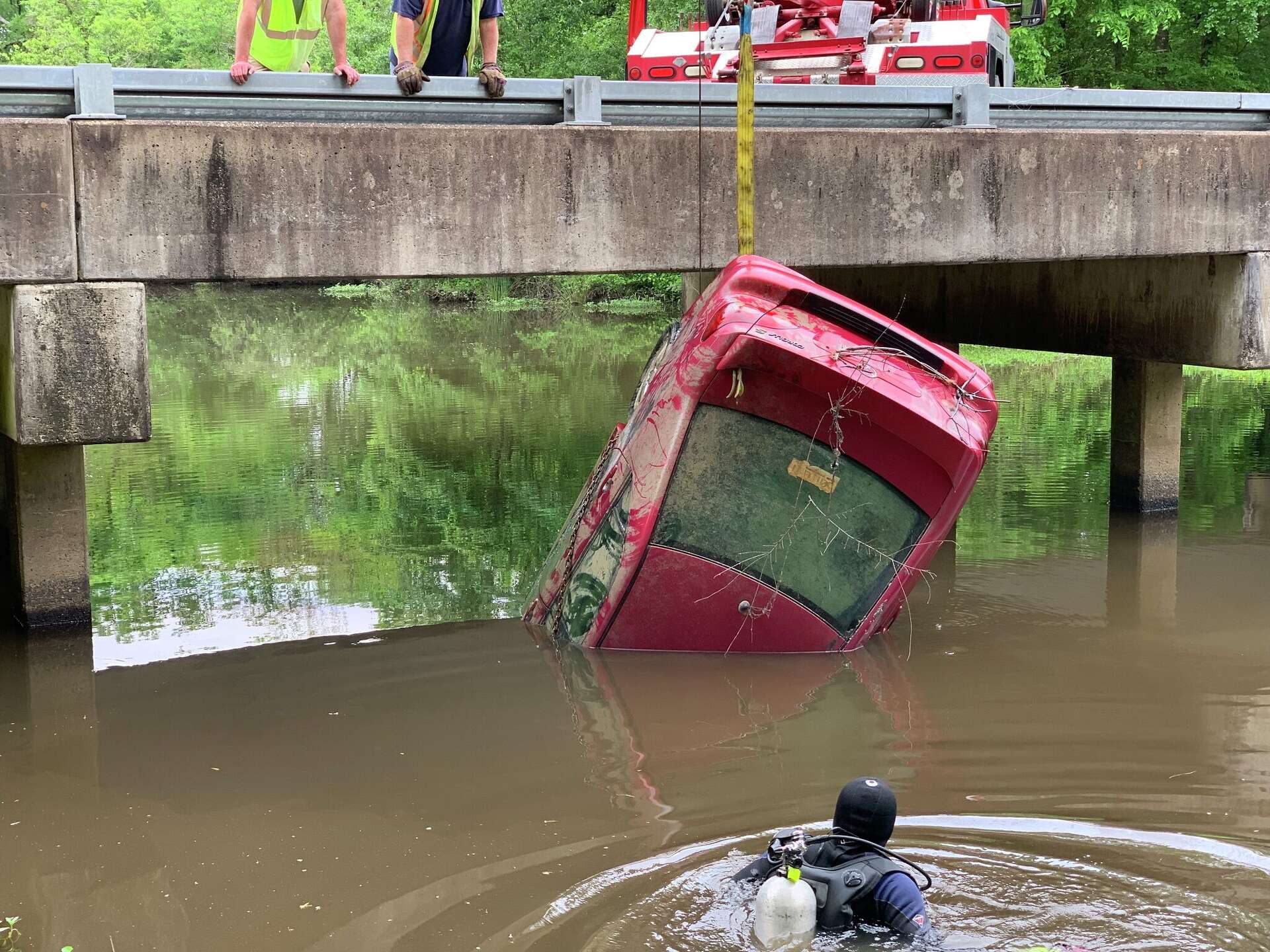 'It's a high-risk job': Team of TxDOT underwater divers face snakes and ...