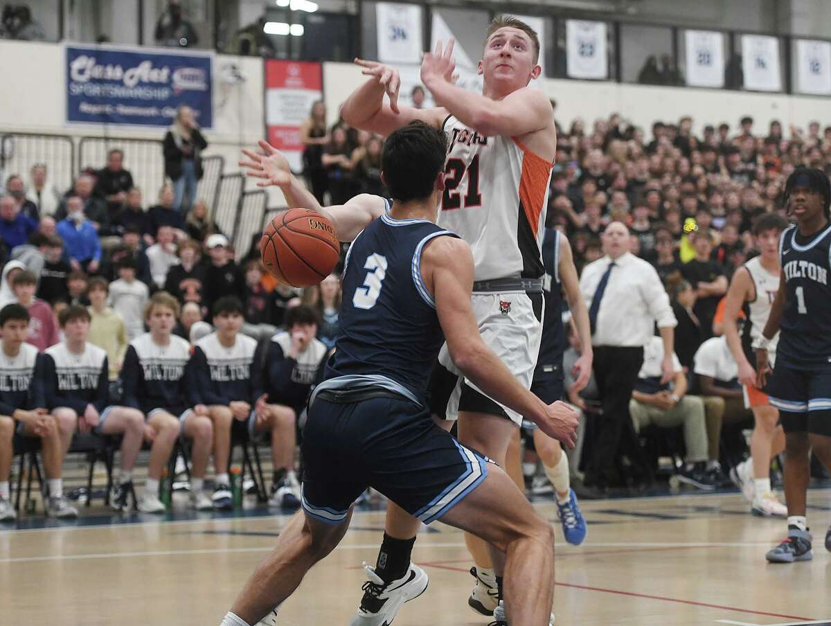 ‘Four in-a-row baby’: Ridgefield beats Wilton, winning fourth-straight ...