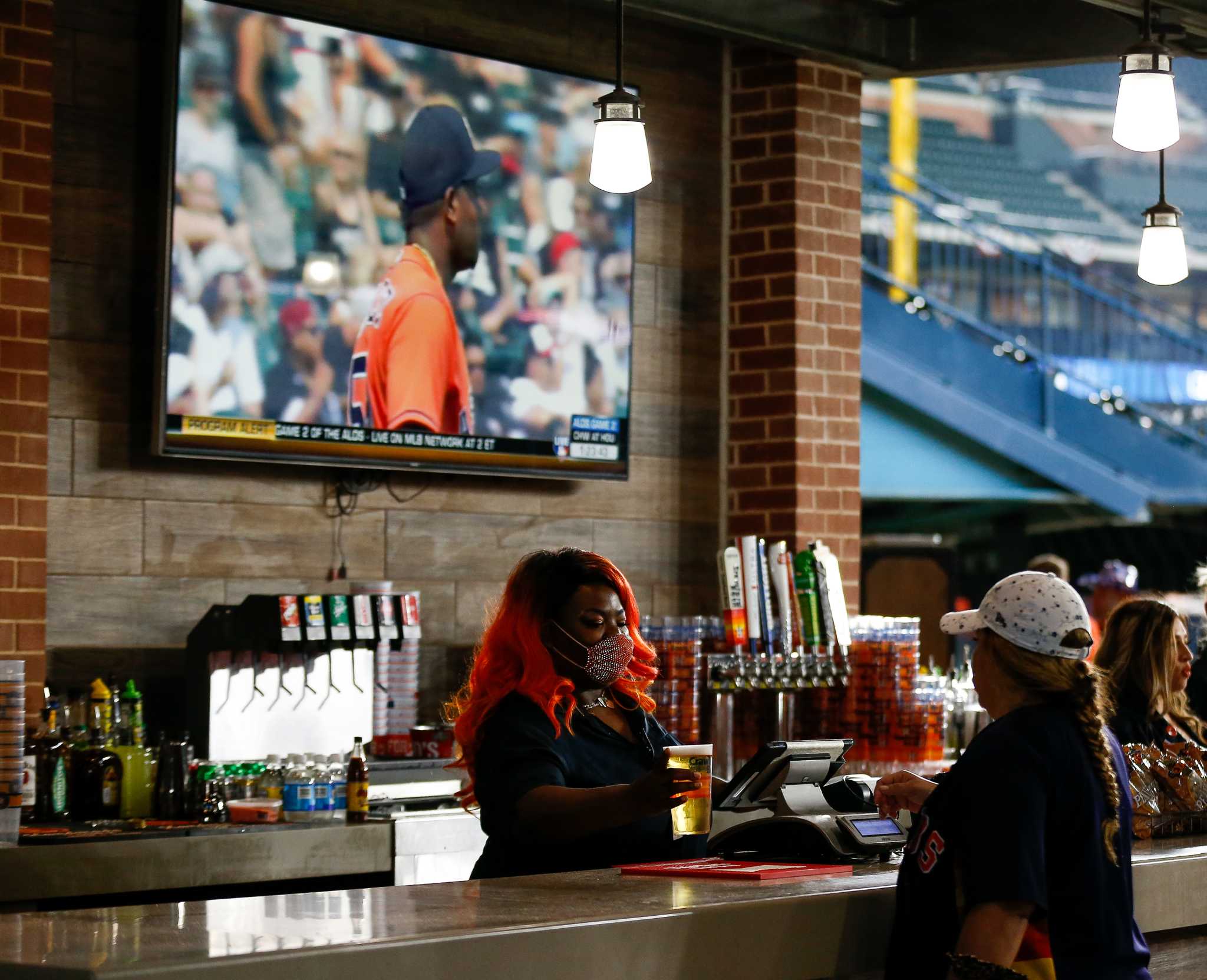 Players start $1 million fund for workers hit hard by MLB lockout