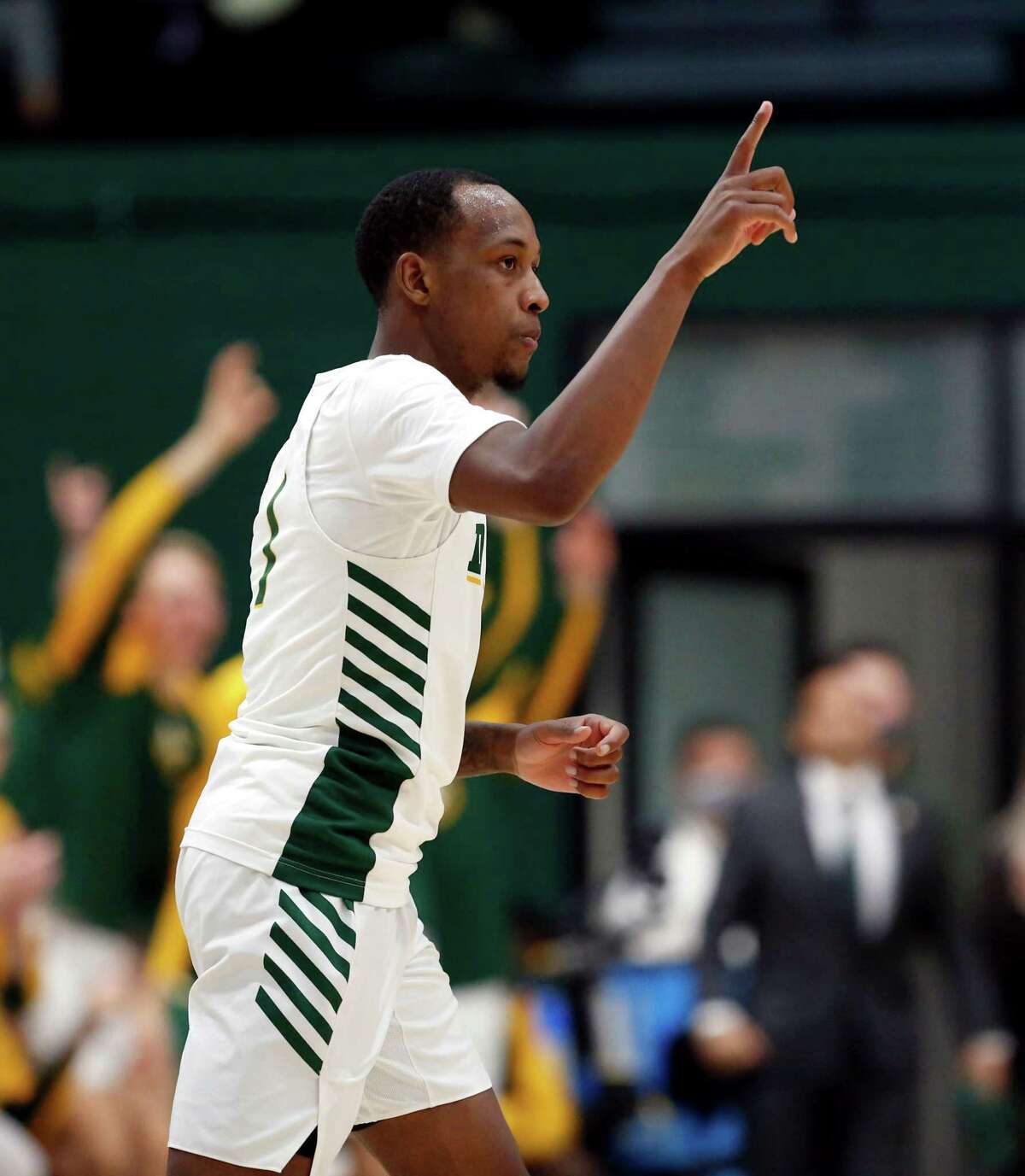 How Jamaree Bouyea staying in school helped reboot USF’s basketball ...