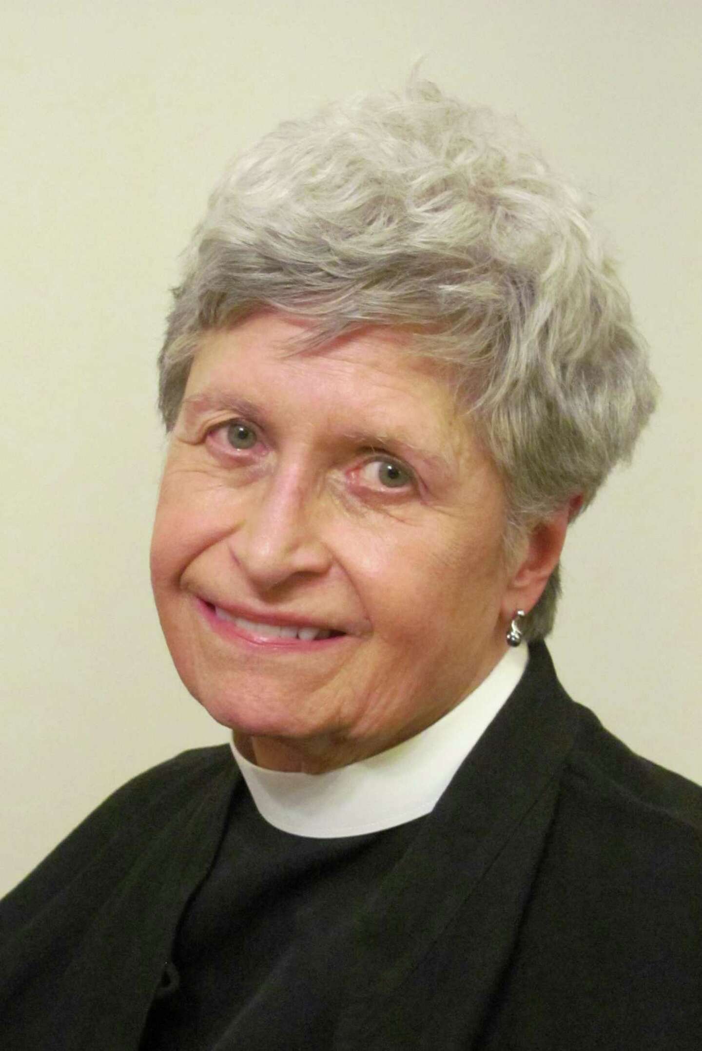 Woman who made history as one of first female Episcopal priests dies at 78