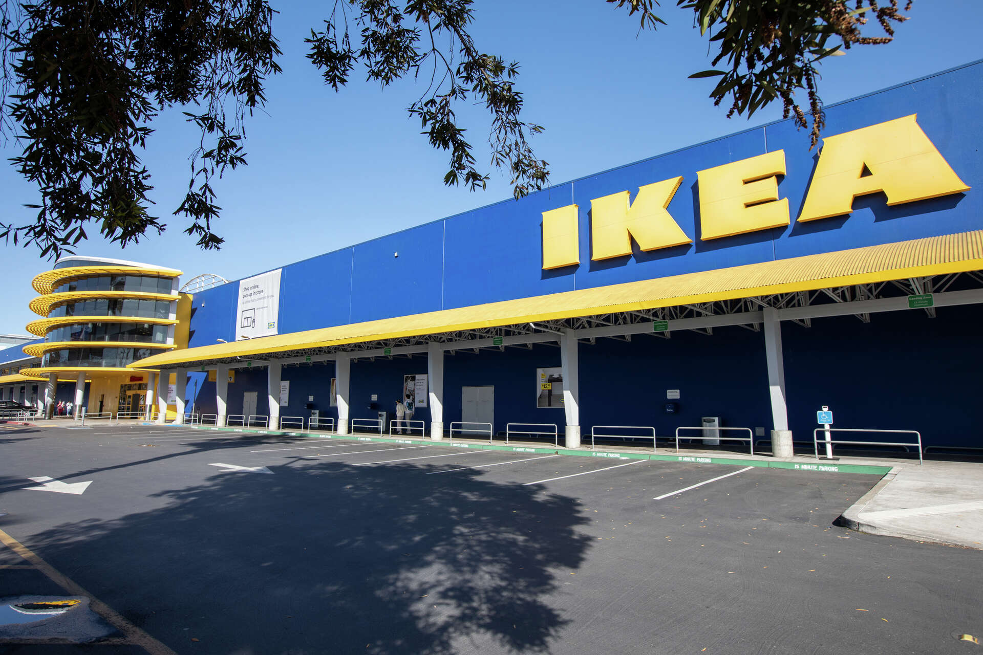 Just how bad is the Bay Area Ikea’s furniture shortage?