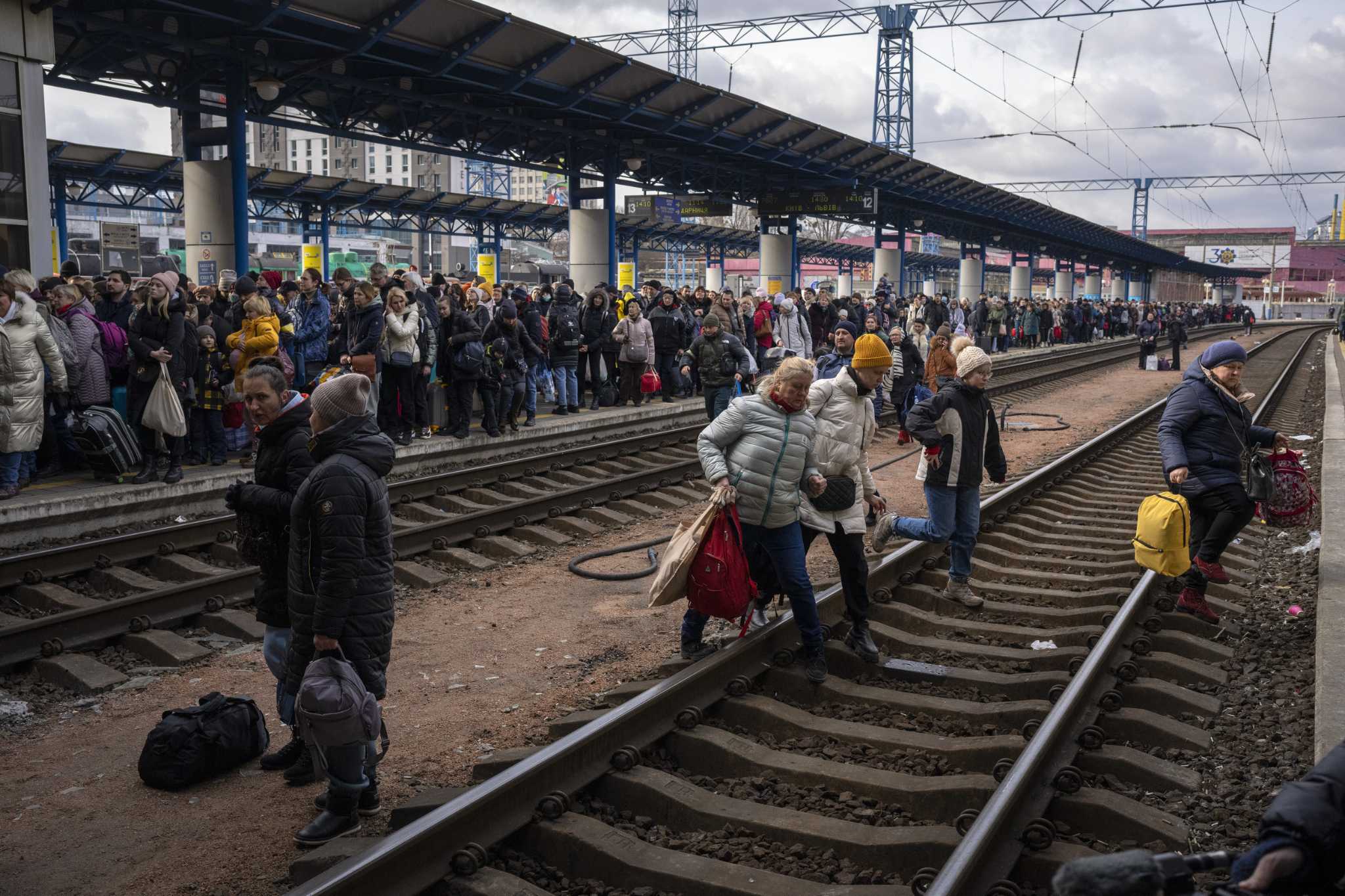 Airbnb guests book rooms in Ukraine to help out hard-hit hosts