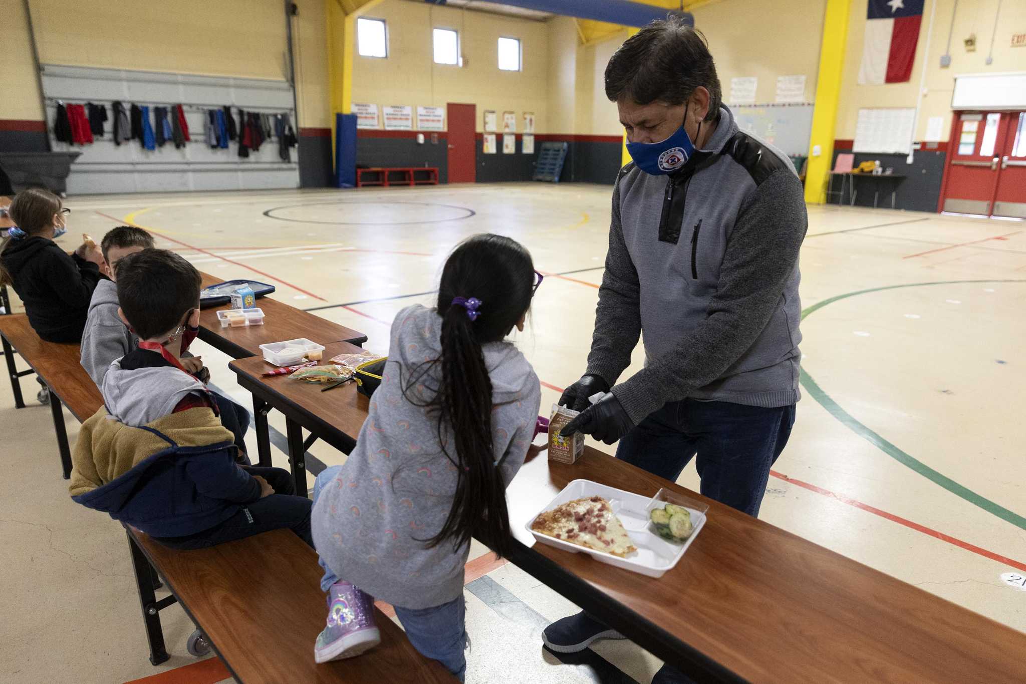 San Antonio head custodian’s heart shines as he serves Southside ISD ...