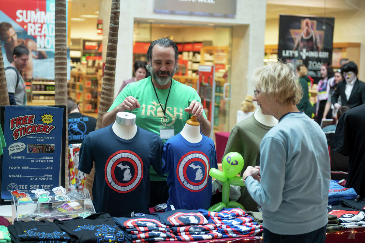 'Comic Con Strikes Back' transforms Midland Mall