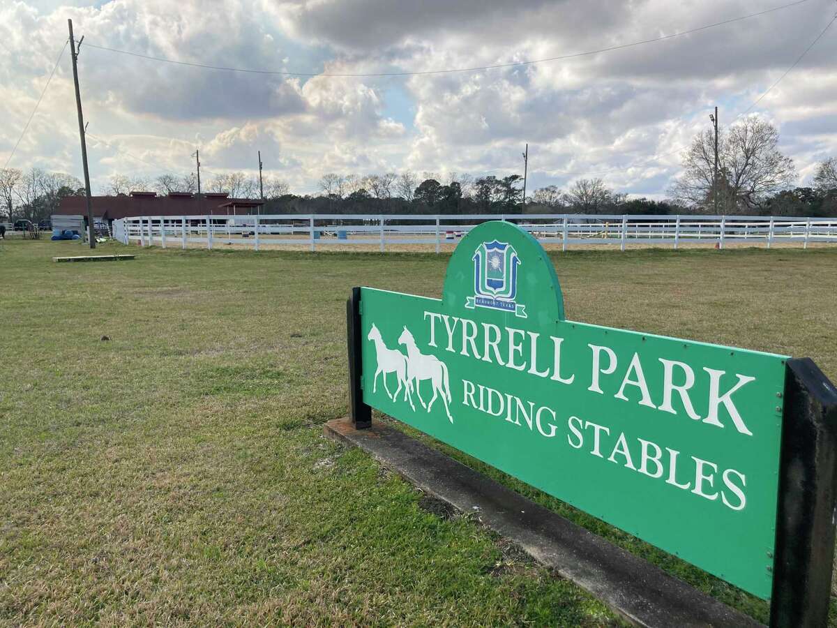 Tyrrell Park stable contract sees changes, visitors center nears completion