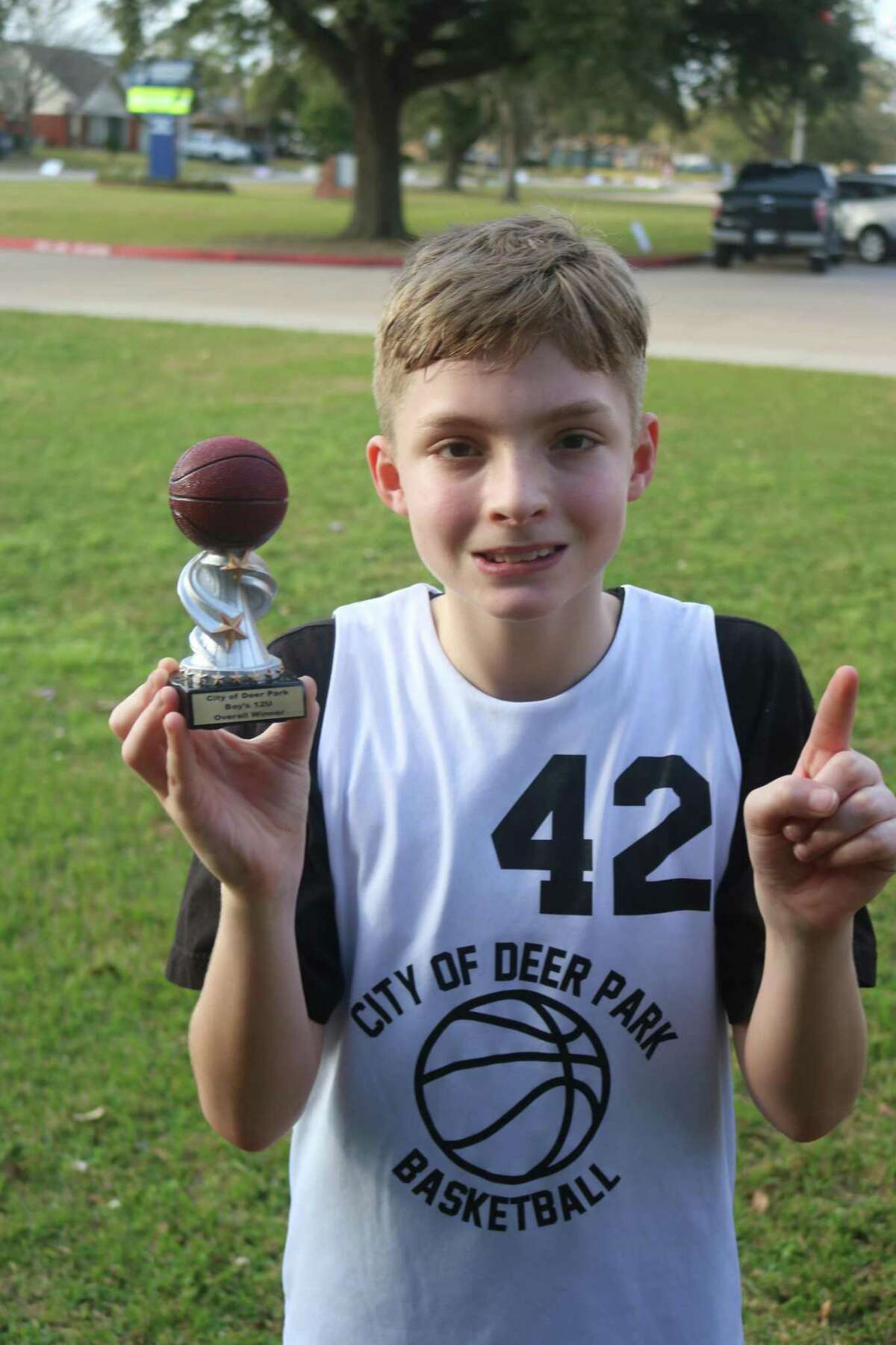 Supersonics nab Deer Park 10s city title, Runnin’ Rebels earn 12s crown