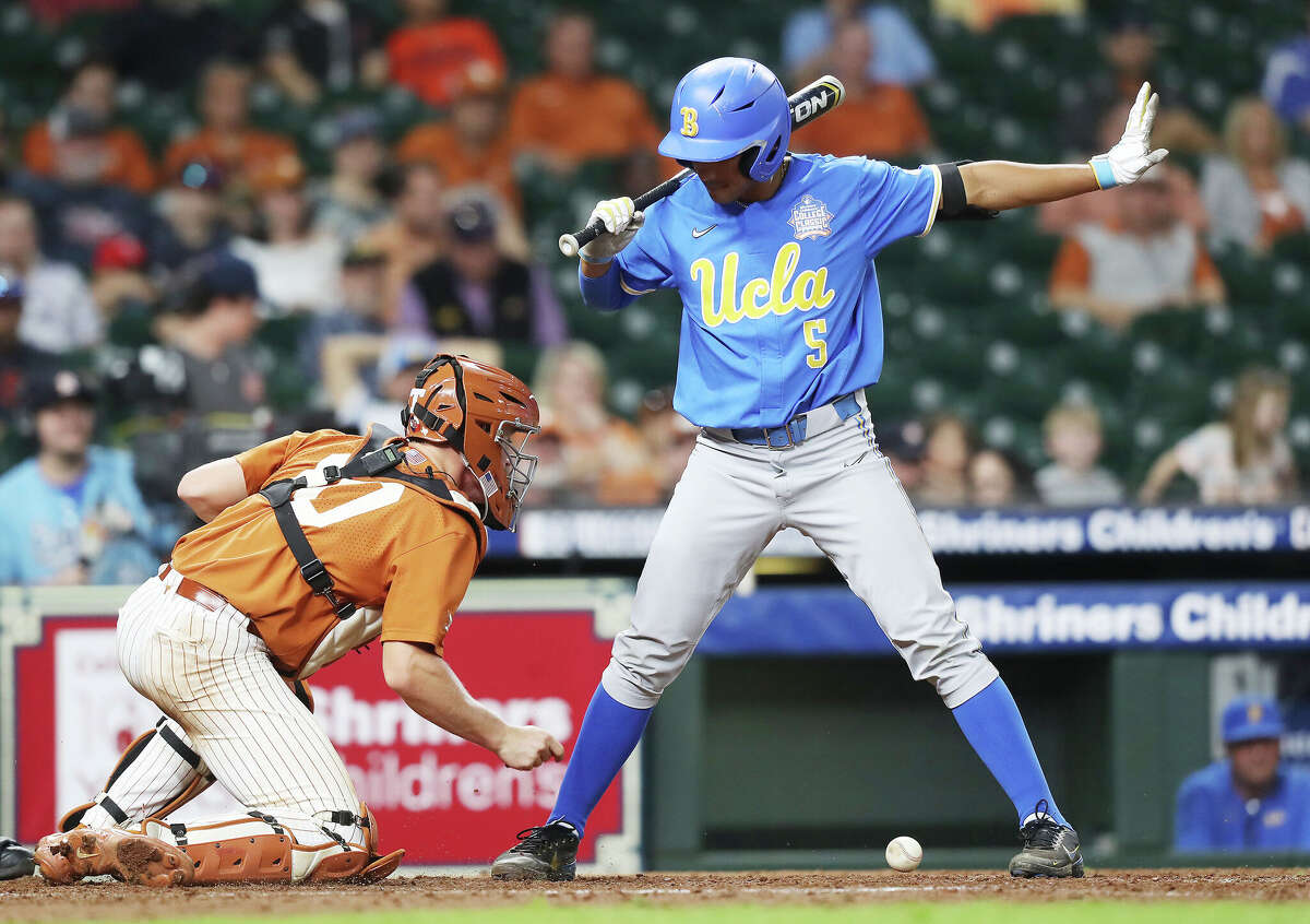 UCLA hands Texas first loss of season at College Classic