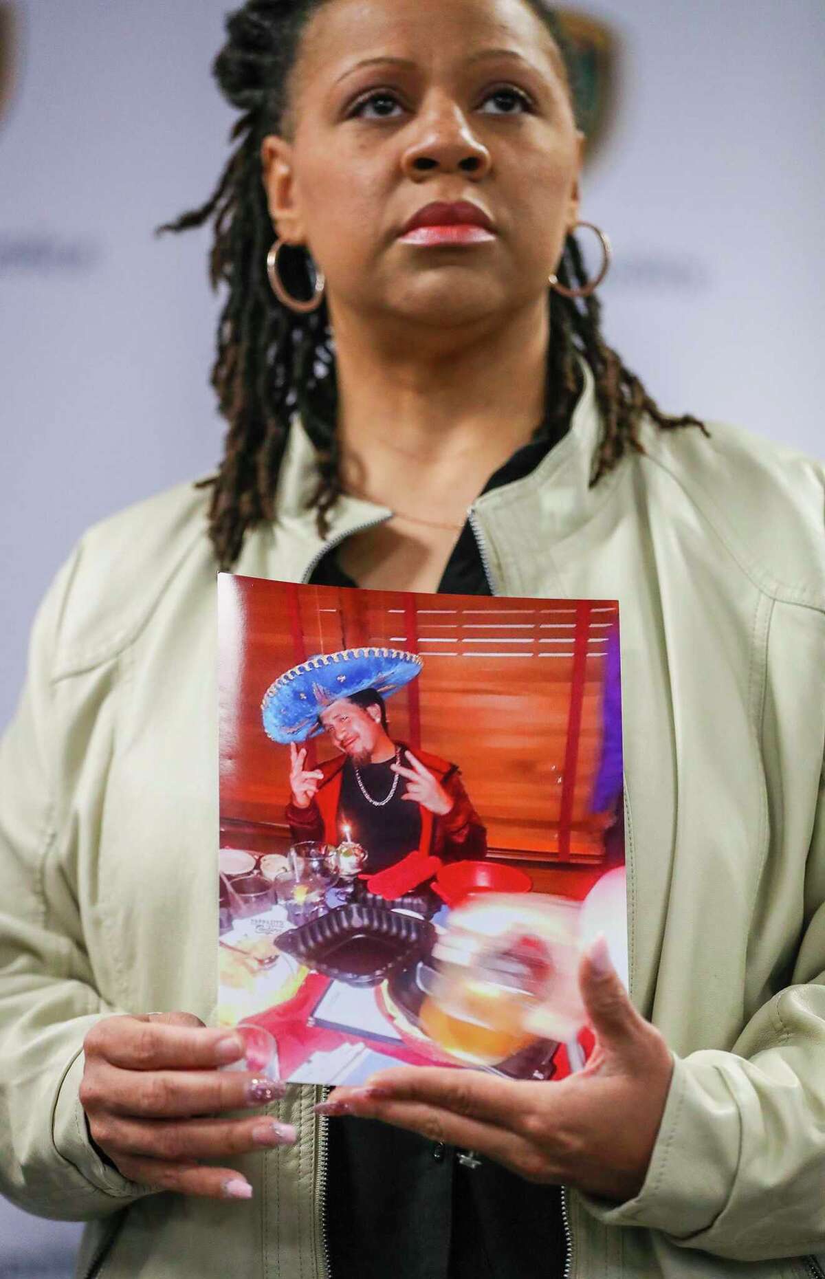 Man killed by Houston police was suspect in fatal west Houston McDonald ...