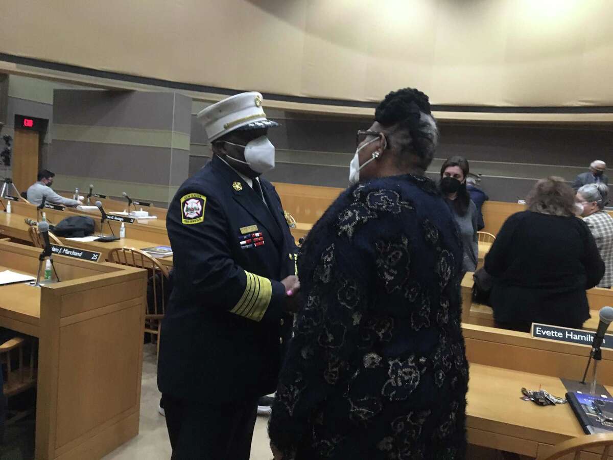 New Haven alders reappoint Fire Chief John Alston for a 4-year term ...