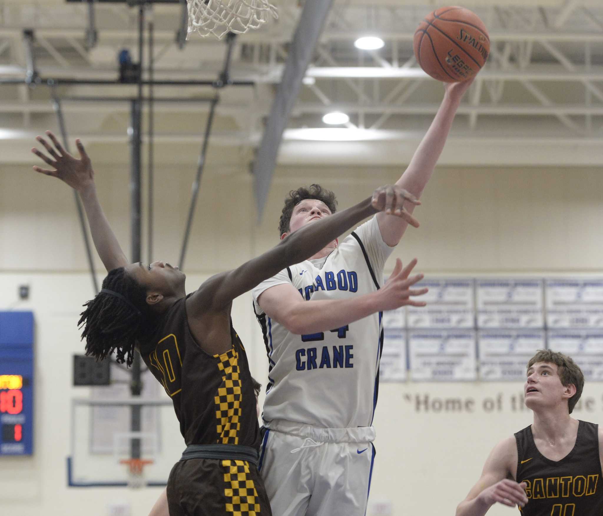 Brett Richards powers Ichabod Crane into Class B final four