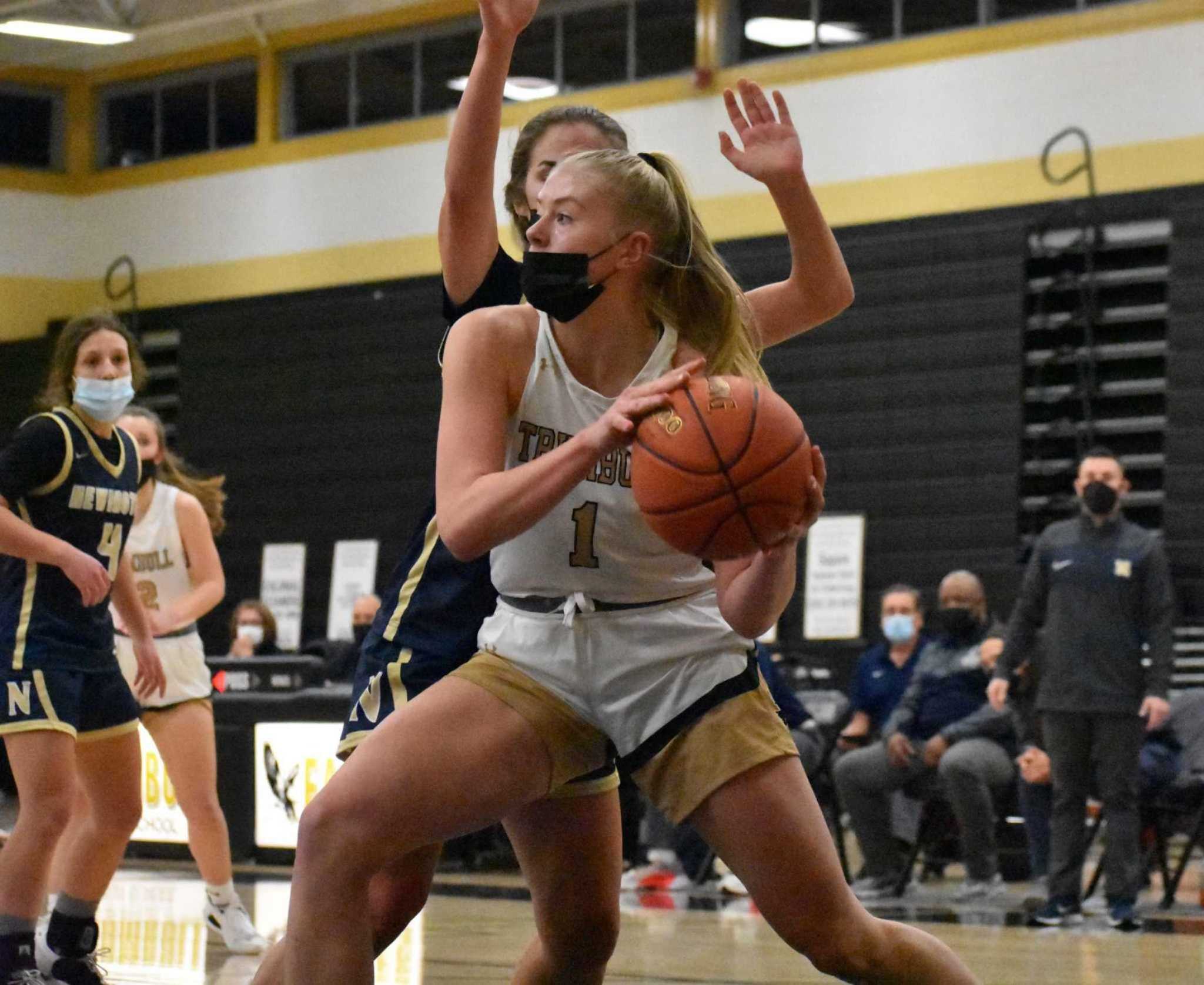 Trumbull navigates its way to postseason berths
