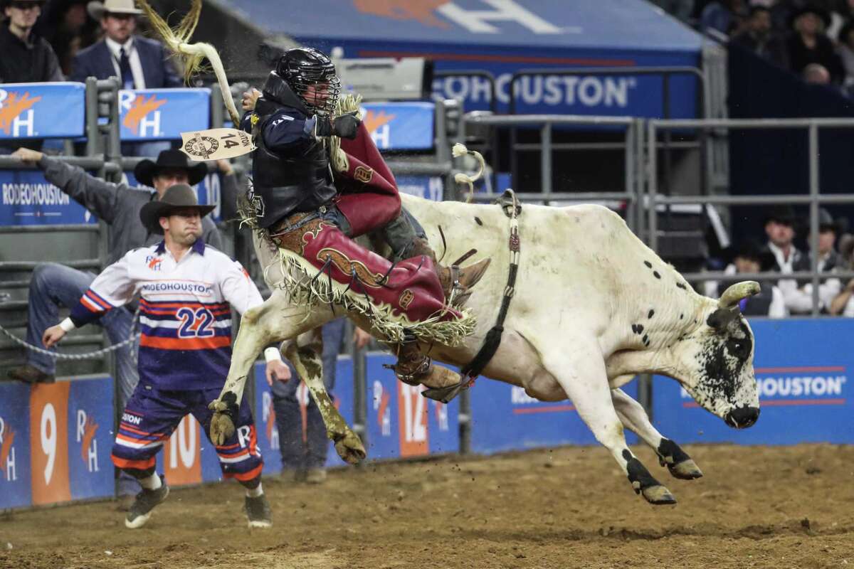 Photos: Wednesday's action at RodeoHouston