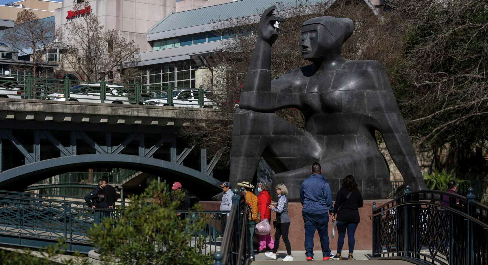 Giant new sculpture ‘Stargazer (Citlali)’ added to public art ...