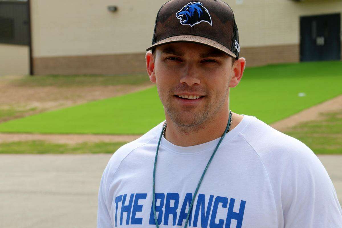 Tomball, Magnolia school notebook: Junior high school teacher gets ...