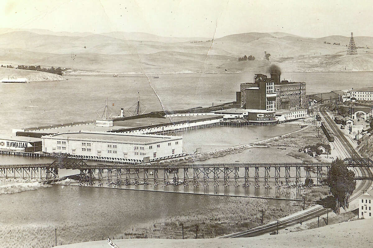 The story behind Bay Area ‘Sugar Town’ and that iconic sign