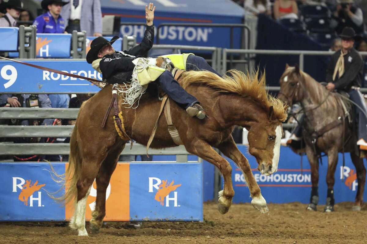 Photos: Thursday's action at RodeoHouston