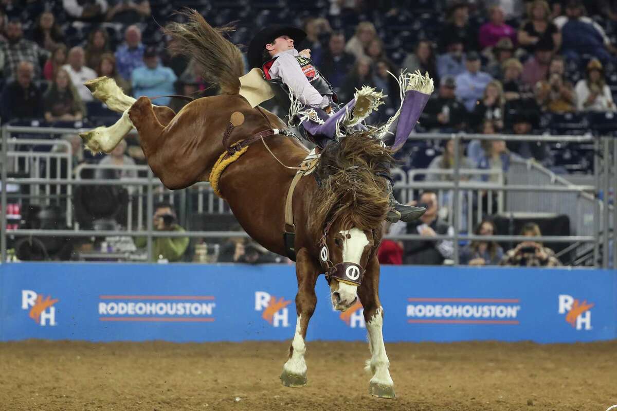Photos: Thursday's action at RodeoHouston