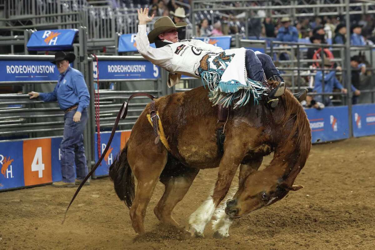 Photos: Thursday's action at RodeoHouston