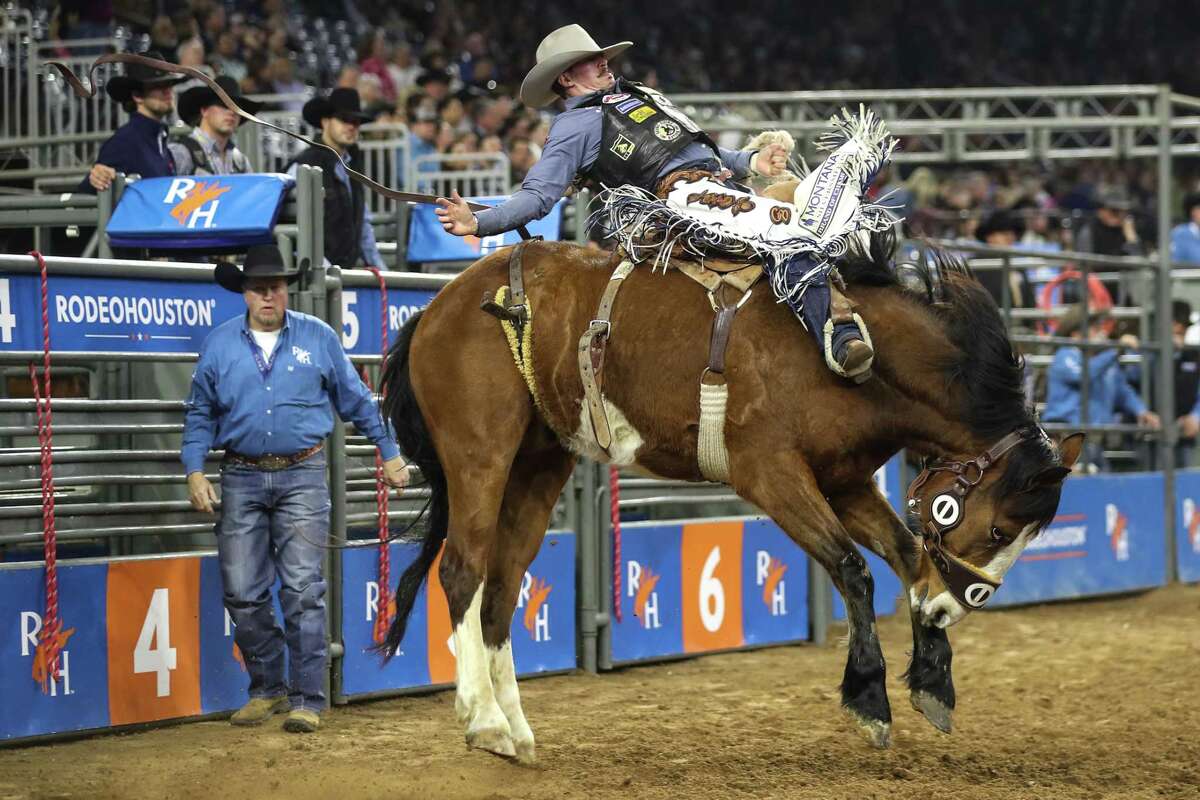 Photos: Thursday's action at RodeoHouston