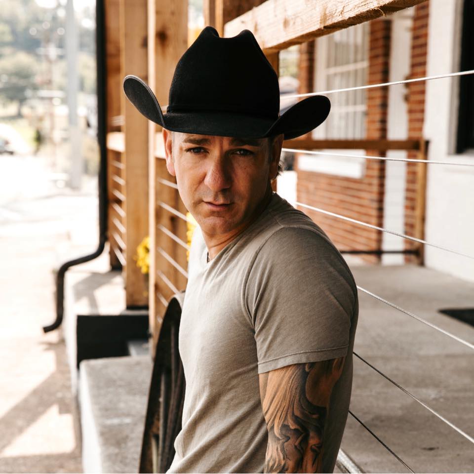 Keep Them Kisses Comin Craig Campbell