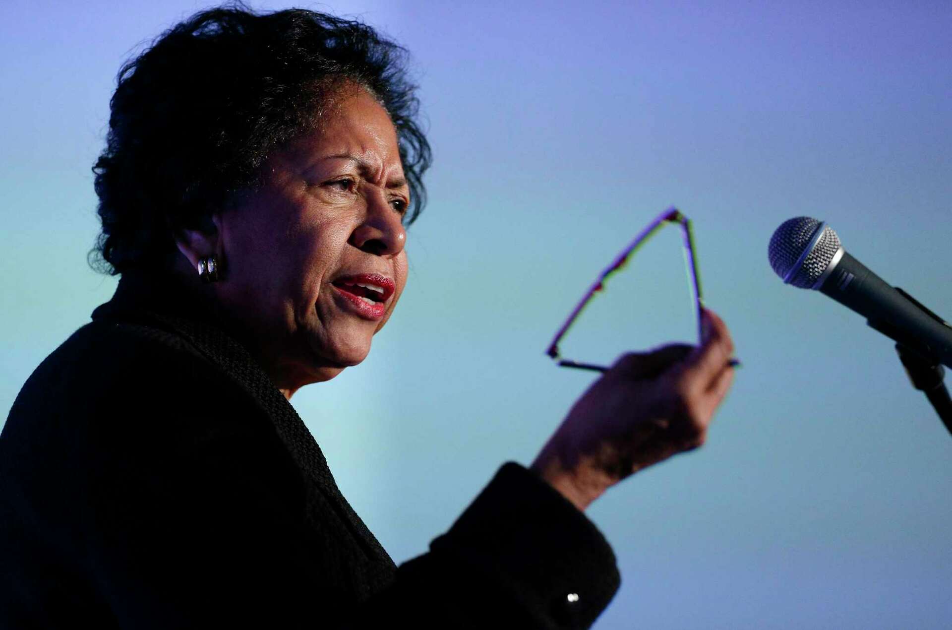 Ruth Simmons gets National Humanities Medal from 2022 at White House