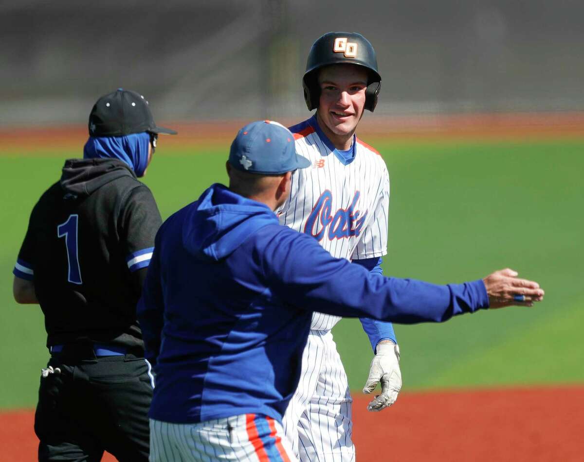 Grand Oaks caps tournament with another dominant performance