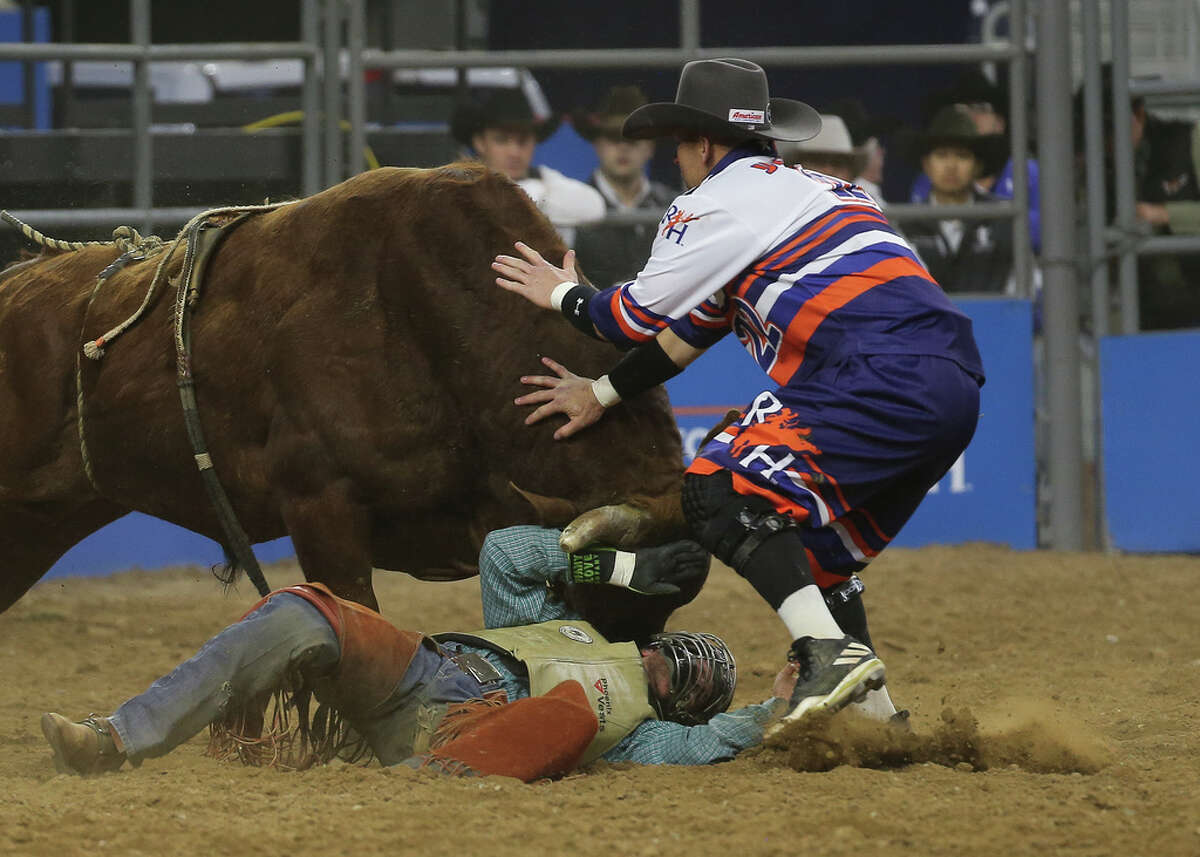 Cole Reiner wins bareback title at RodeoHouston Super Shootout