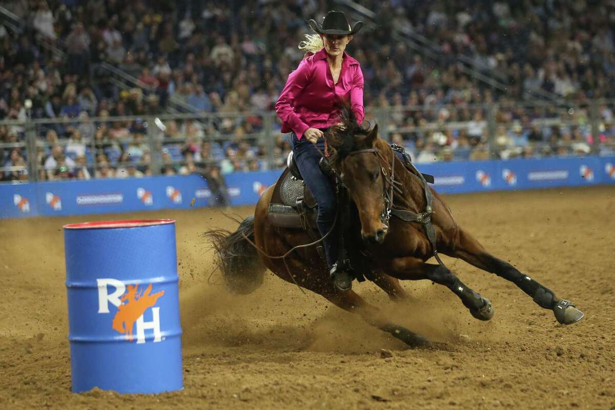 Photos: Sunday's action at RodeoHouston