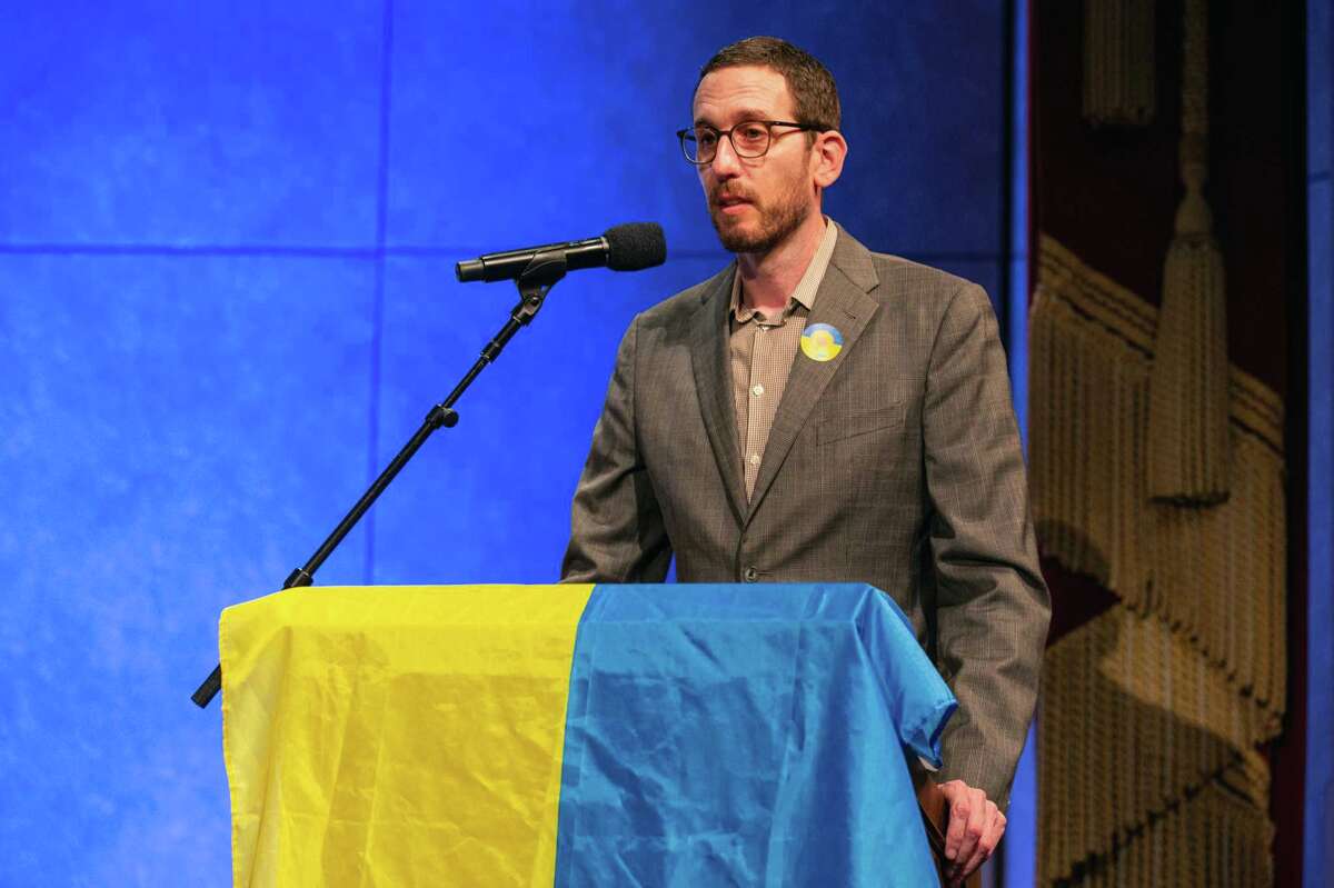 ‘They’ve been through hell’ — Bay Area musicians play in benefit for ...