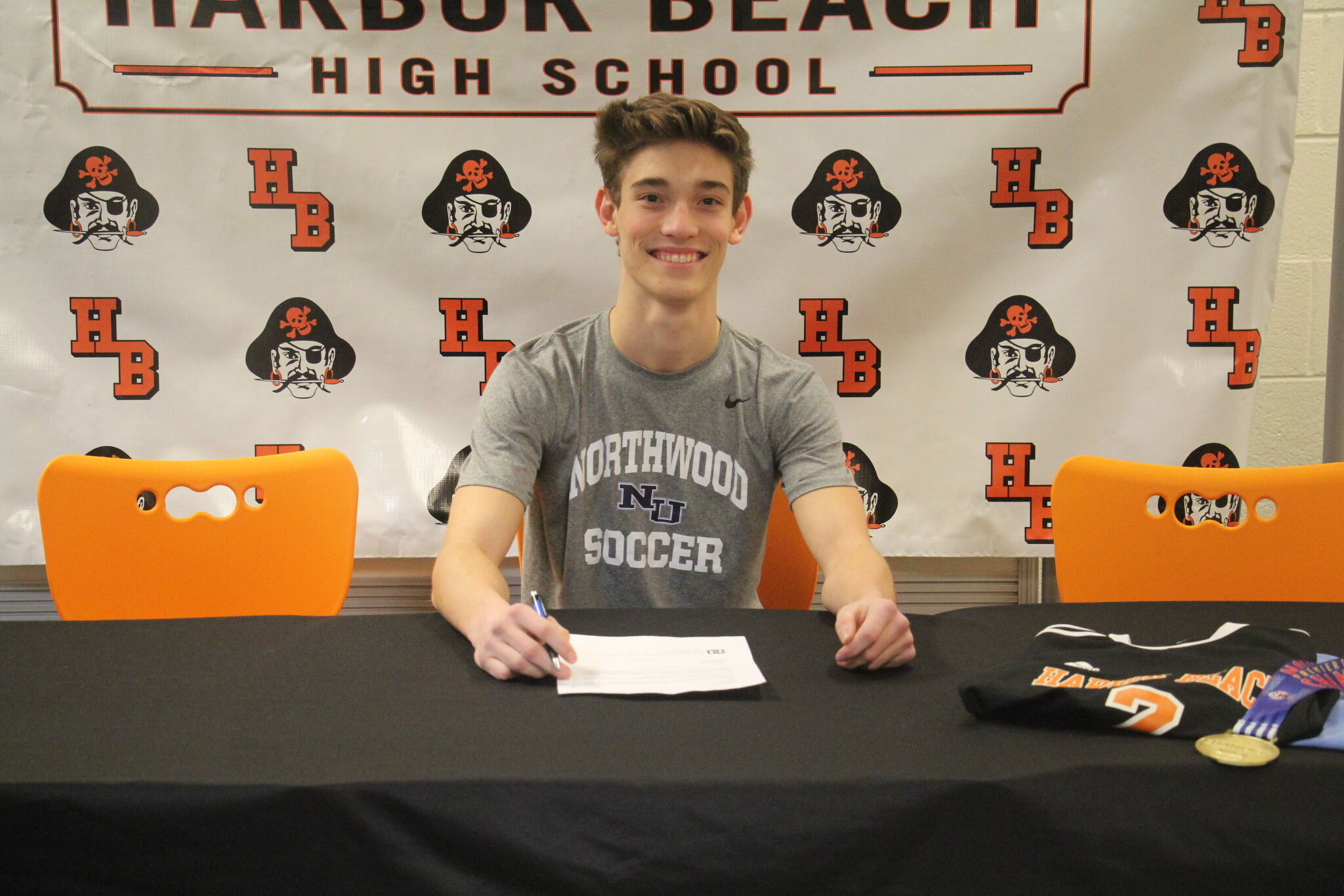 Nolan Rick signs with Northwood University to play soccer