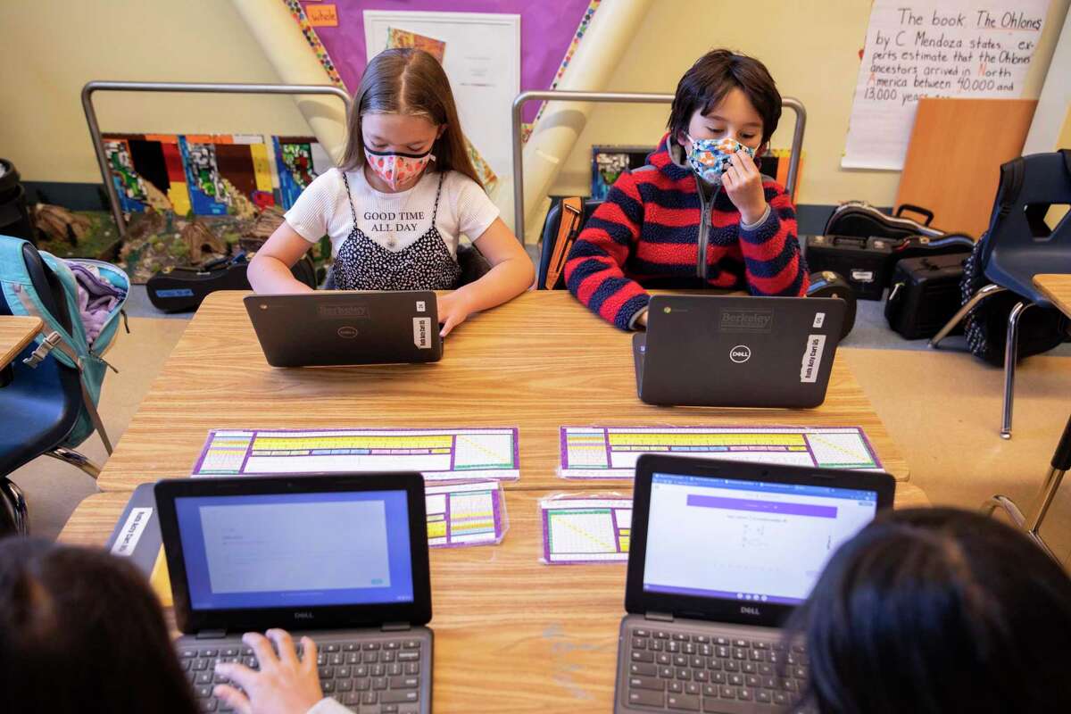 Bay Area schools face the first day in classrooms without a mask ...