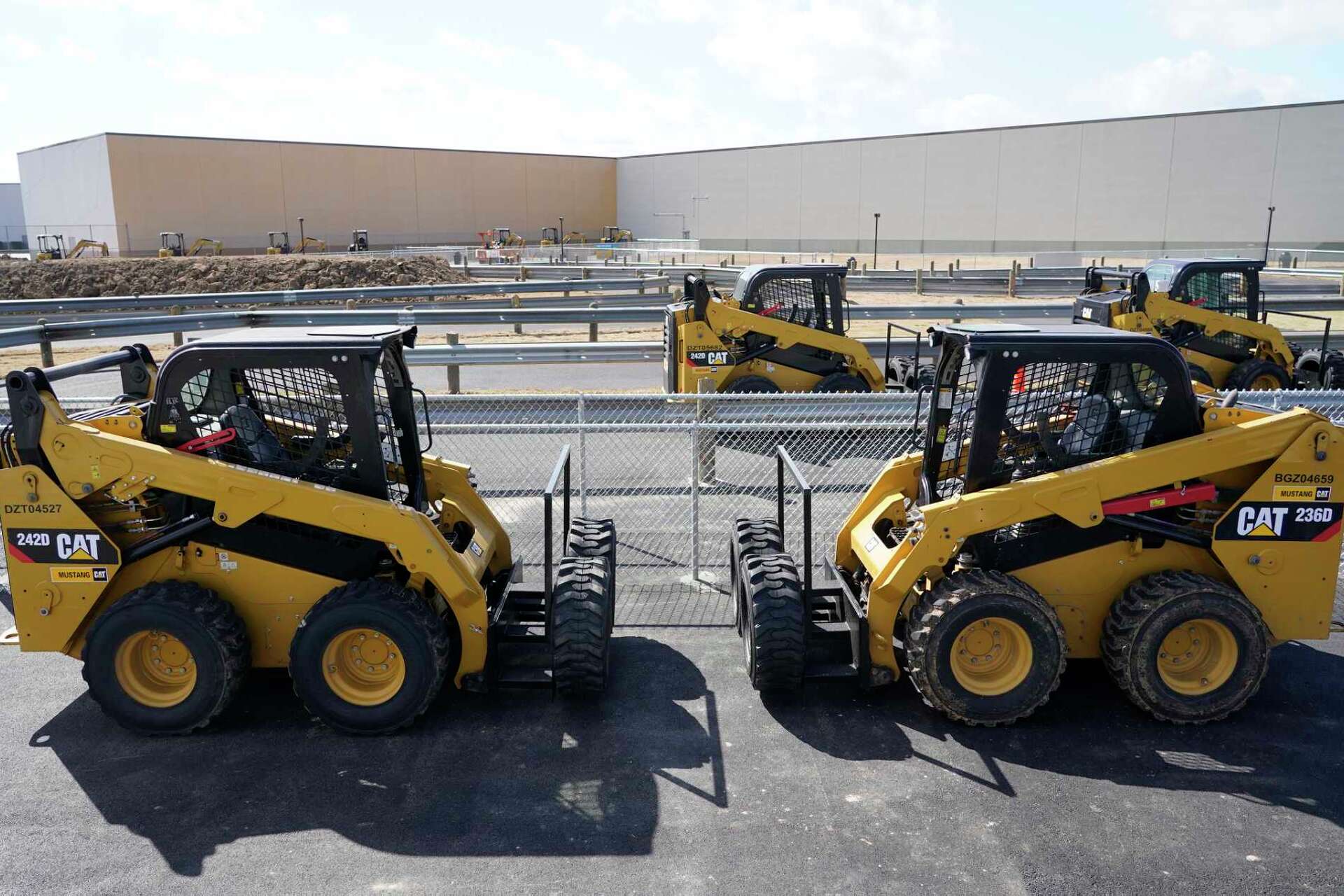 Dig World, Texas' first construction-themed amusement park, opens in ...