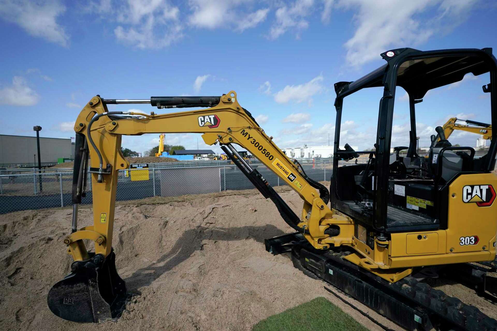 Dig World, Texas' first construction-themed amusement park, opens in ...