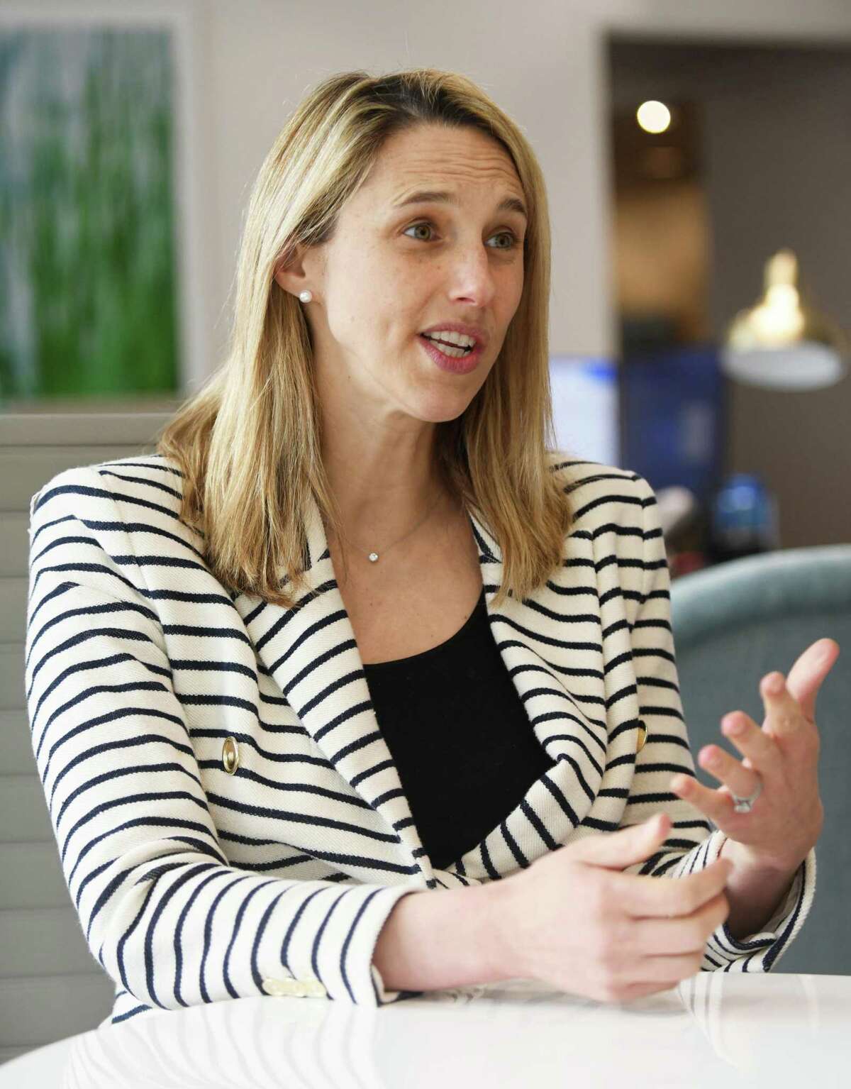 Stamford Mayor Simmons’ first 100 days: Her controversial pick of ...