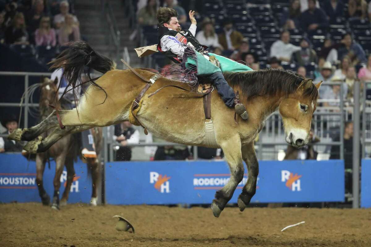 Photos: Monday's action at RodeoHouston