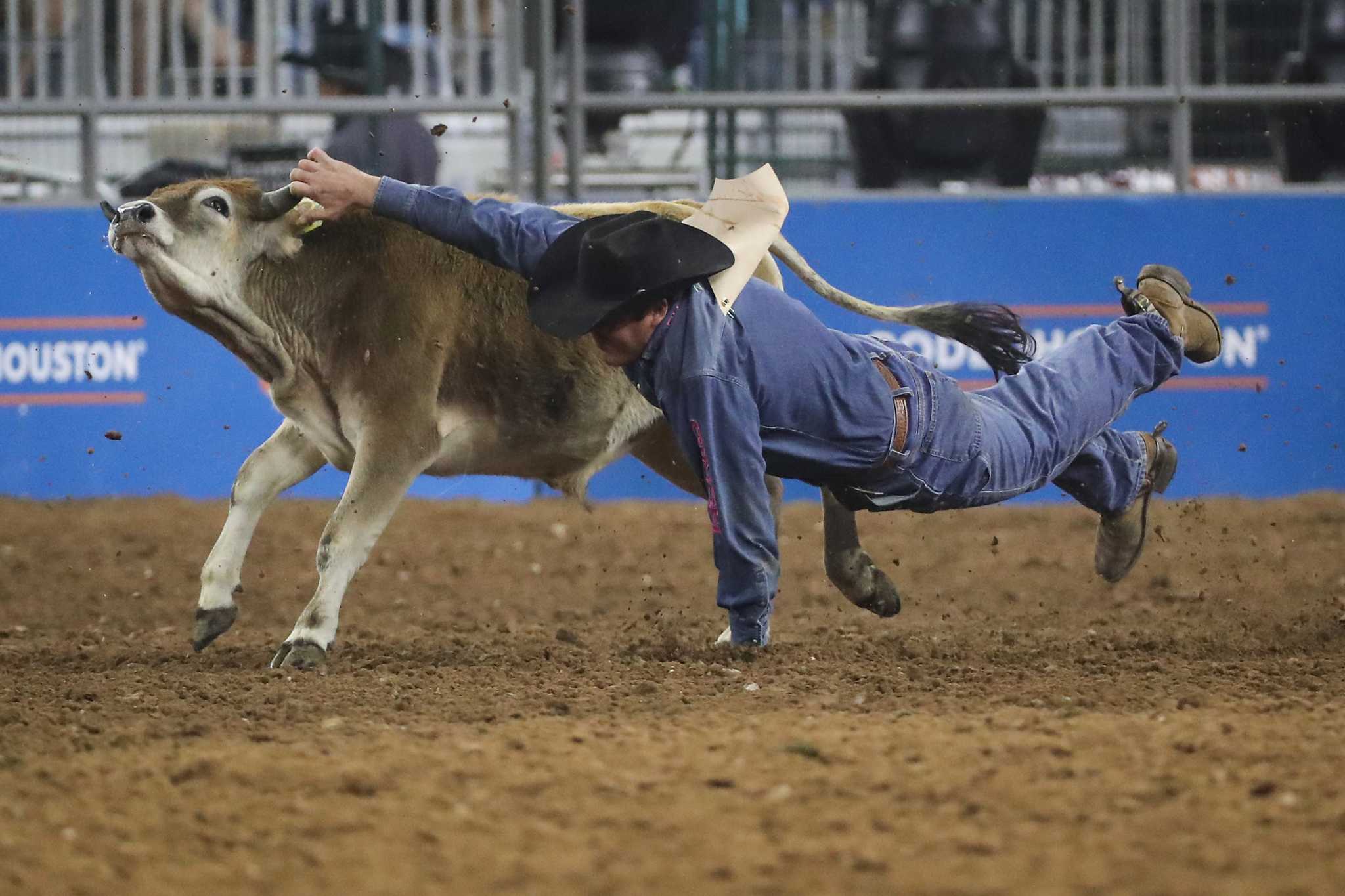 Photos: Monday's action at RodeoHouston