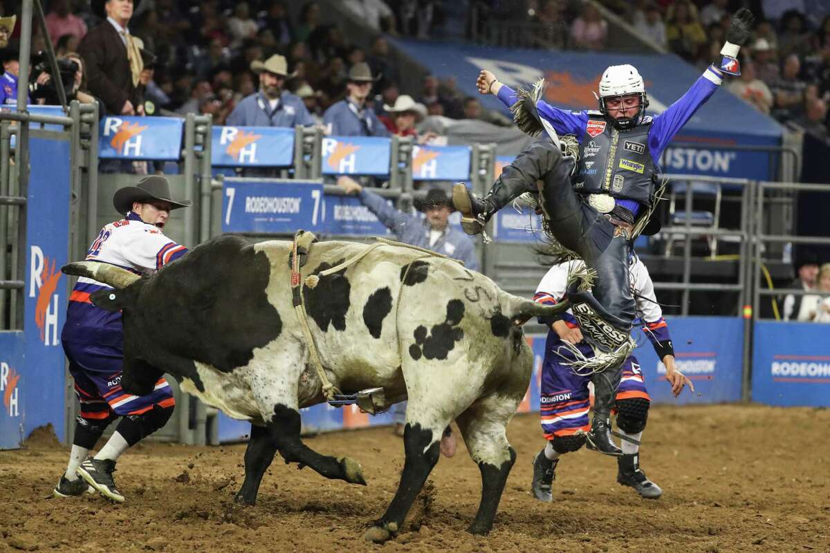 Photos: Monday's action at RodeoHouston