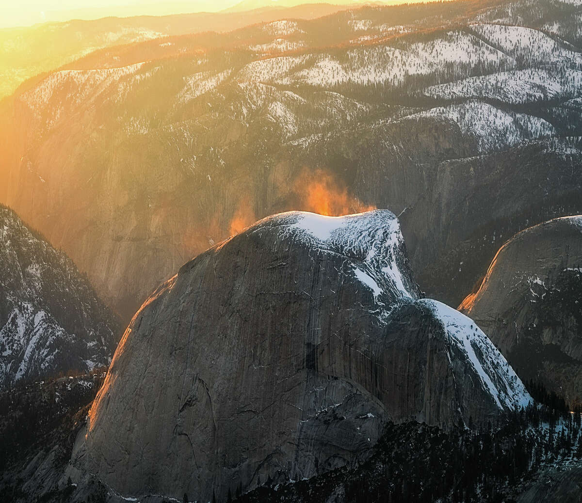 Photographers capture Yosemite’s firefall from airplane