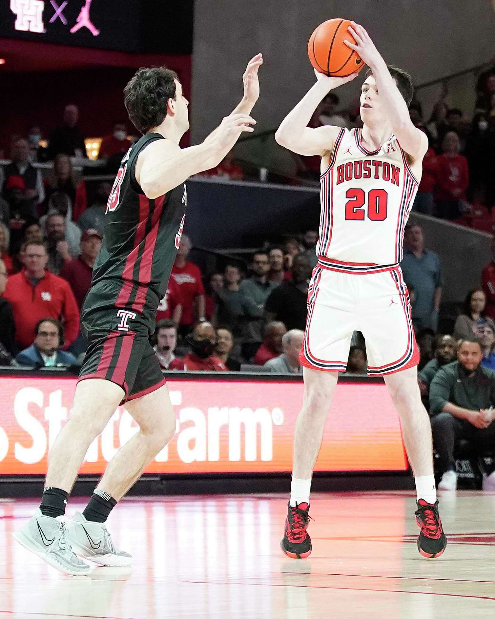 On Houston’s NCAA-bound basketball team, meet the fan favorite: walk-on ...