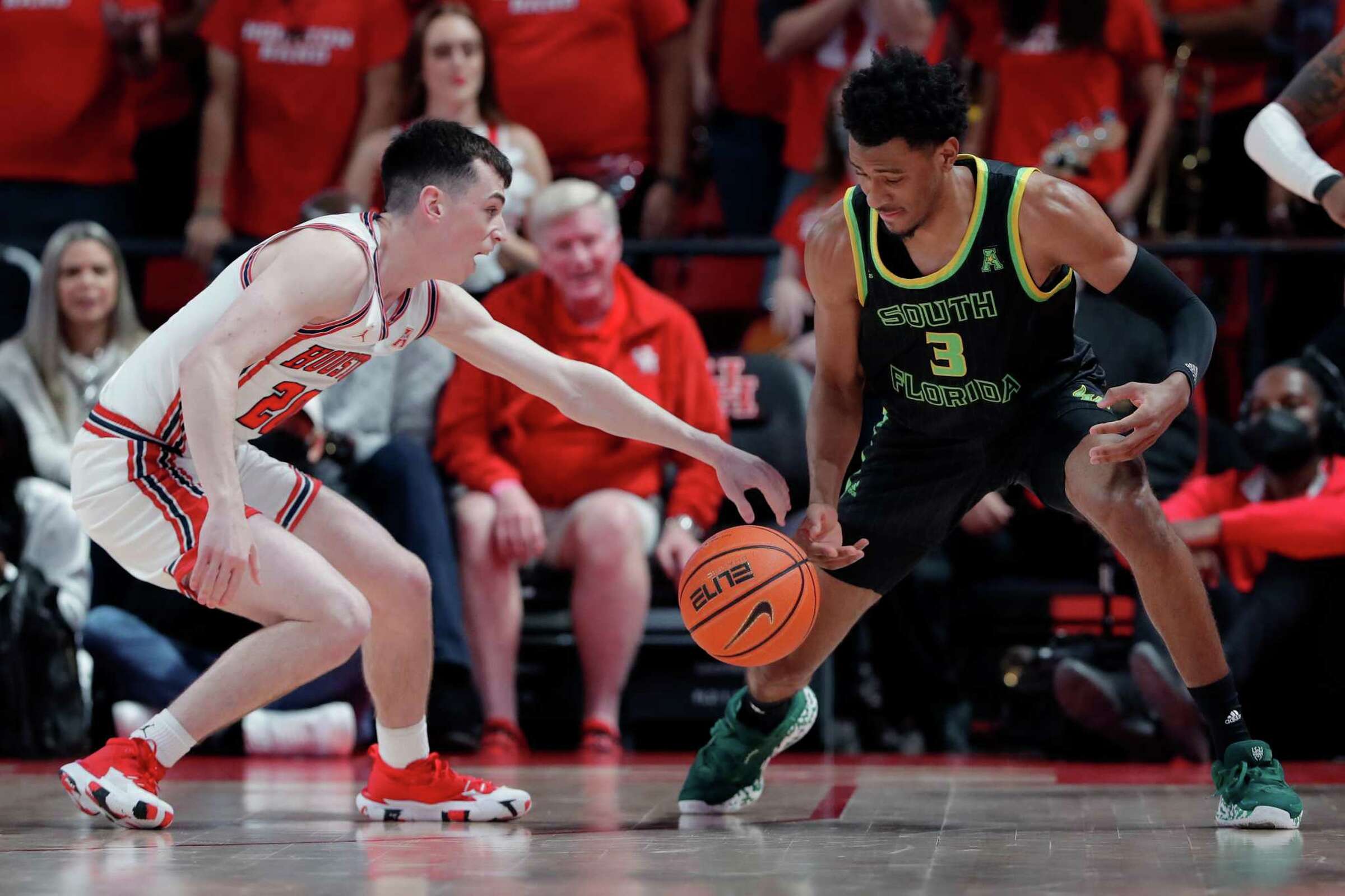 On Houston’s NCAA-bound basketball team, meet the fan favorite: walk-on ...